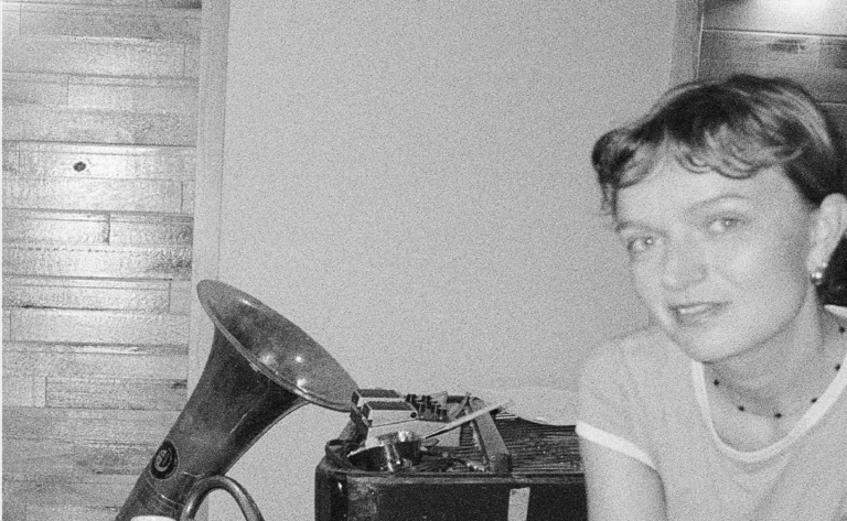 Astrid Engberg - Klaverfabrikken